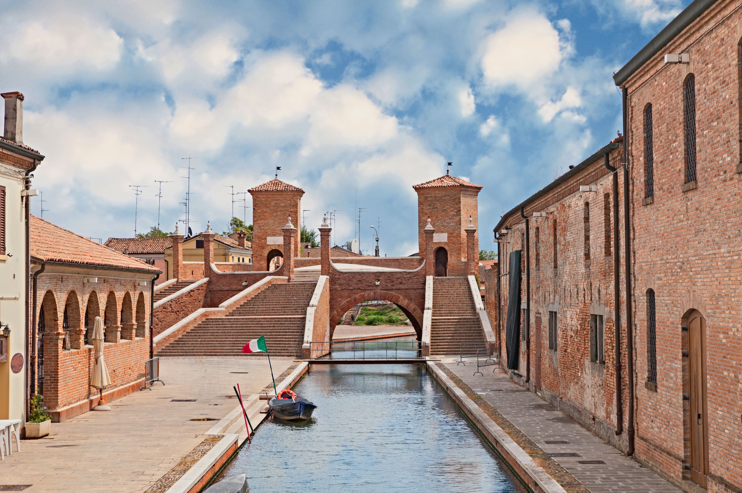 Hotels in Comacchio – SWOODOO