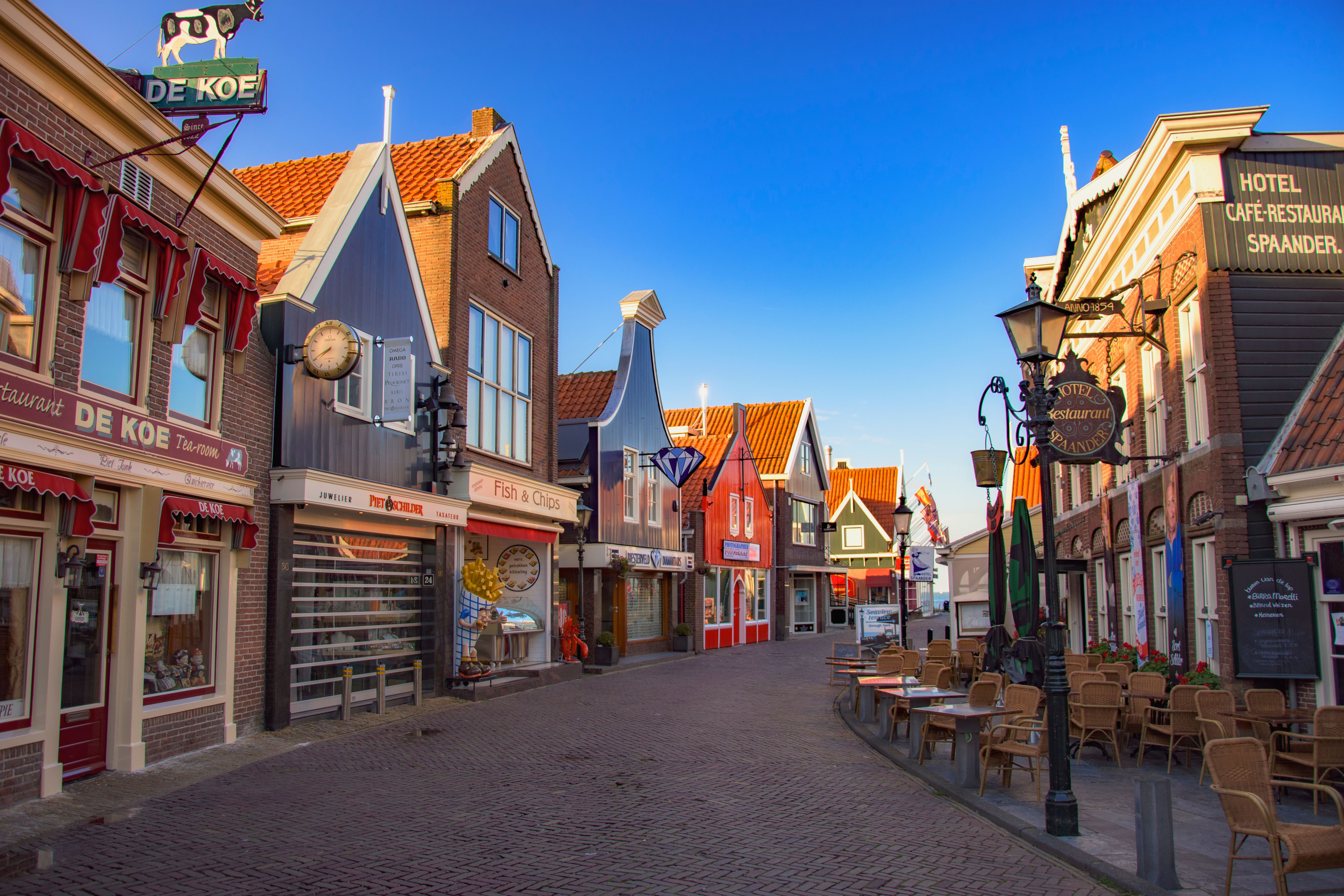 Hotels in Volendam ab € 70 – SWOODOO